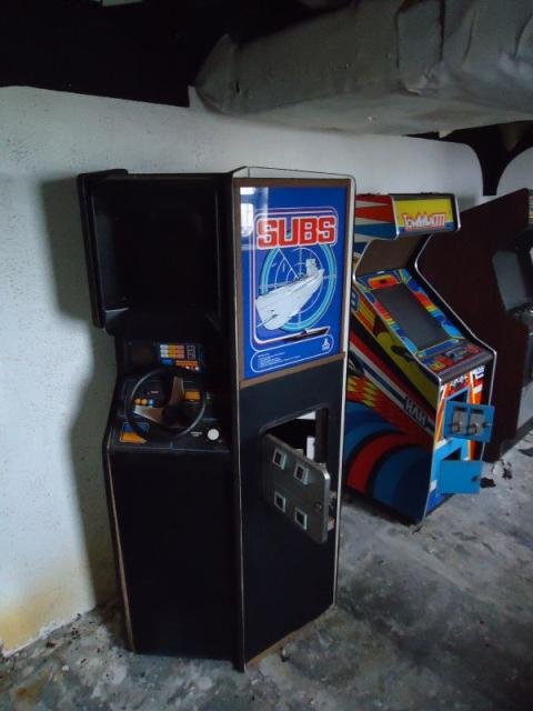 rescuing arcade machines - Arcade - Desert Island Fruits