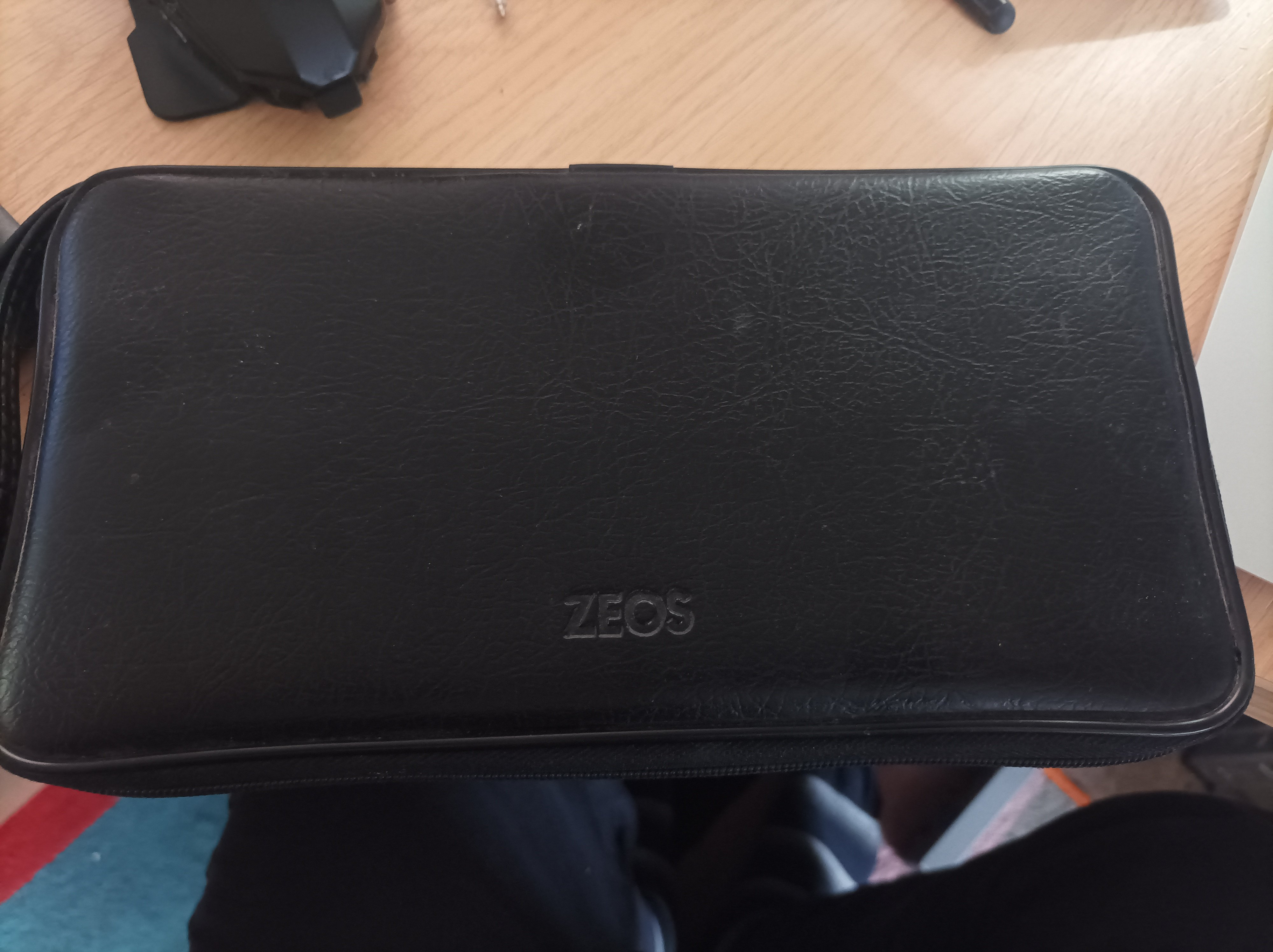 Zeos Pocket Computer - x86 - Desert Island Fruits